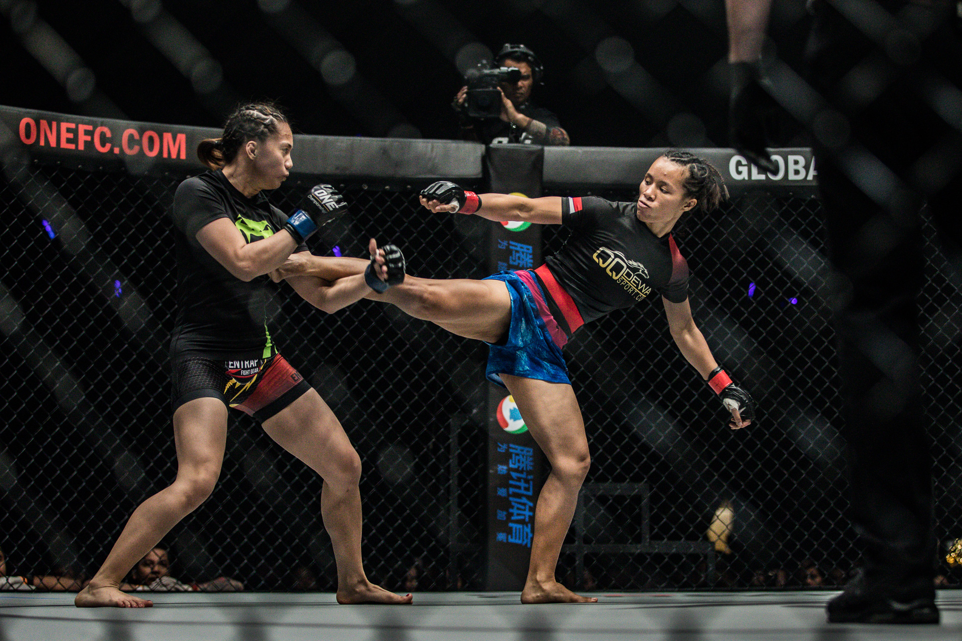 [PHOTOS] Priscilla Lumban Gaol vs Rome Trinidad at ‘ONE: Grit and Glory ...