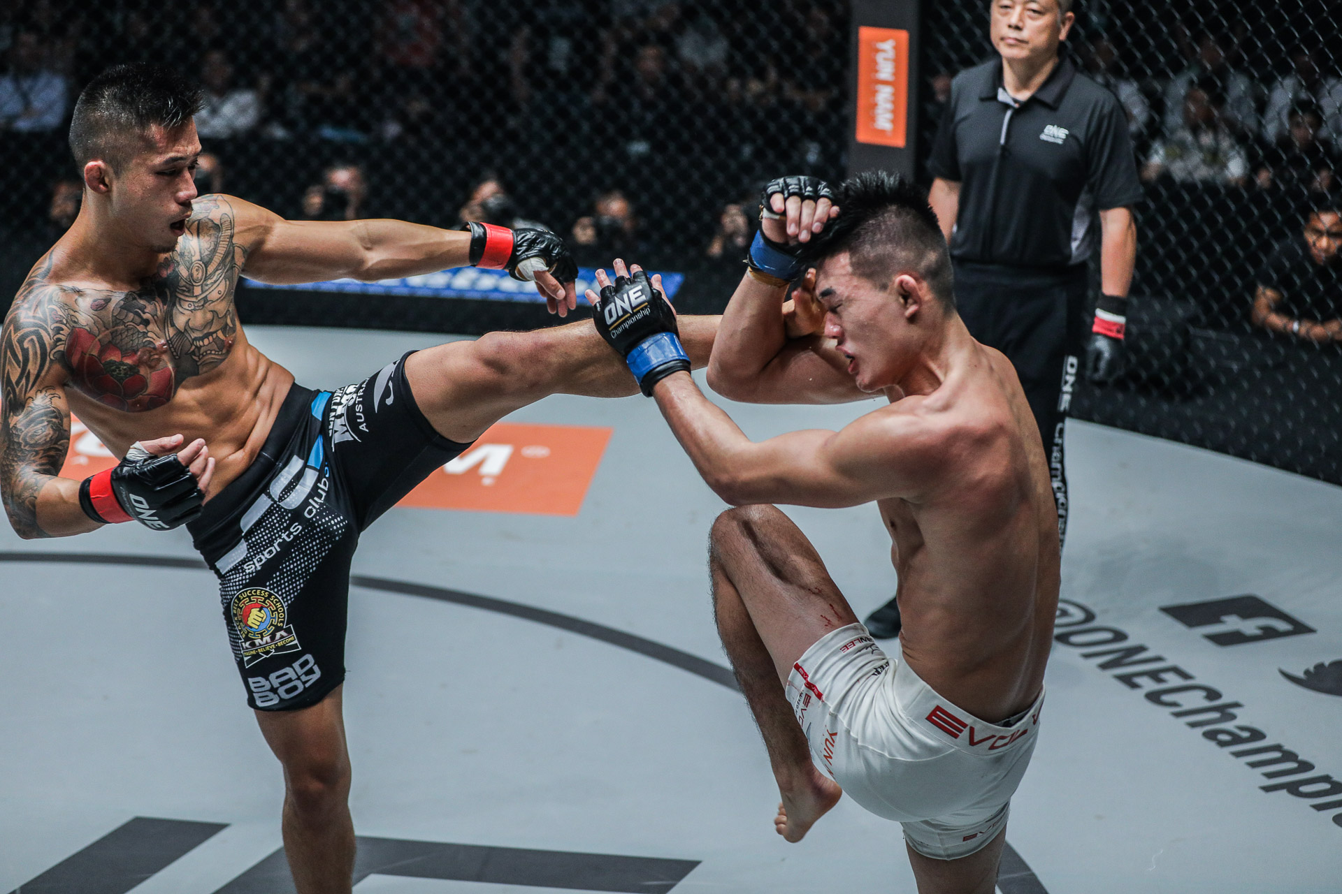 [PHOTOS] Martin Nguyen vs Christian Lee at ‘ONE: Unstoppable Dreams’ in ...