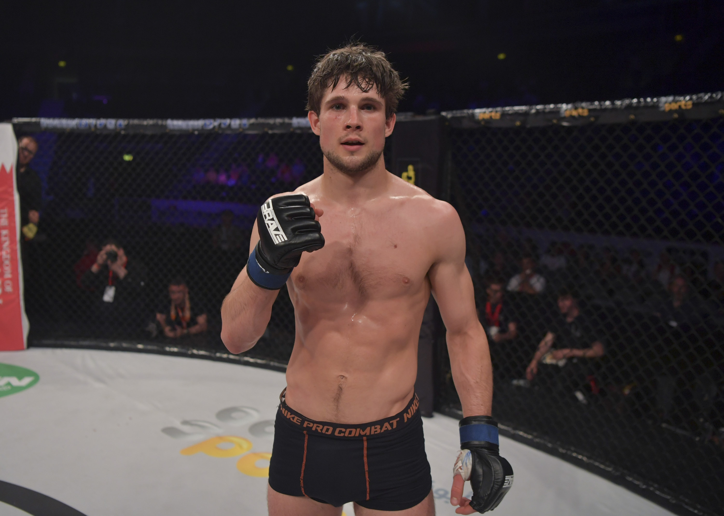 [PHOTOS] Sam Slater vs Piotr Tokarski at ‘Brave 13: Europe Evolution ...