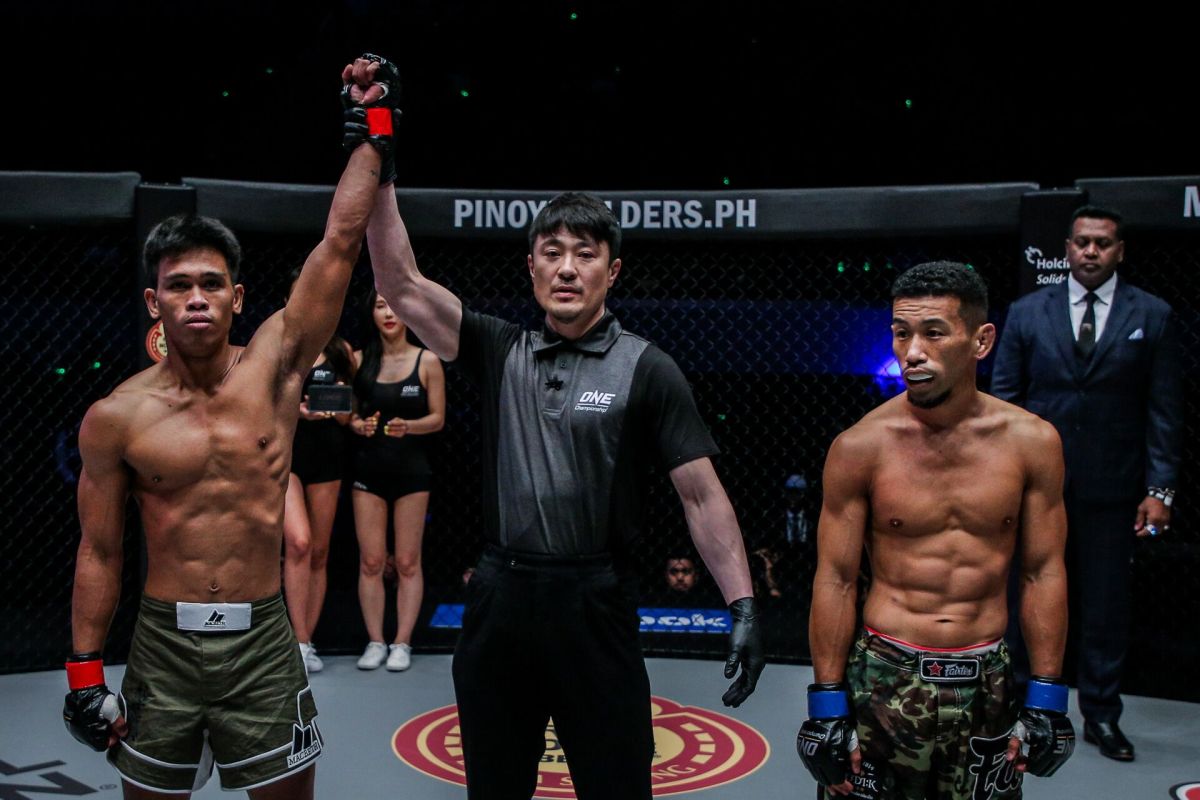 Ramon Gonzales, Yoshinori Umeki, Akihiro Fujisawa (© ONE Championship ...