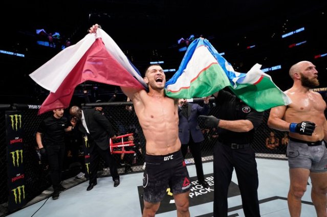 Uzbekistan’s Makhmud Muradov earns 2nd UFC win, knocks out Trevor Smith ...