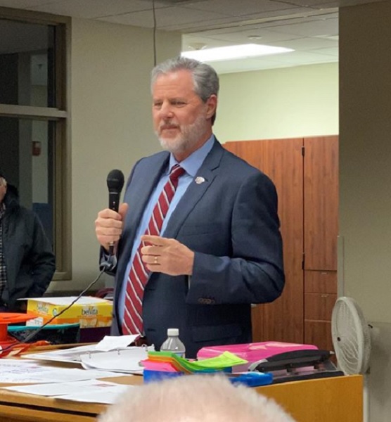 Jerry Falwell Jr. biography: 13 things about Liberty University ...