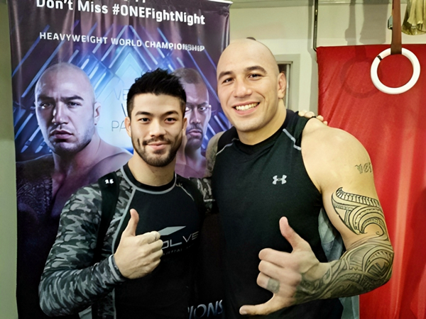 Filipino UFC fighters from Onassis Parungao to Brandon Vera to Mark ...
